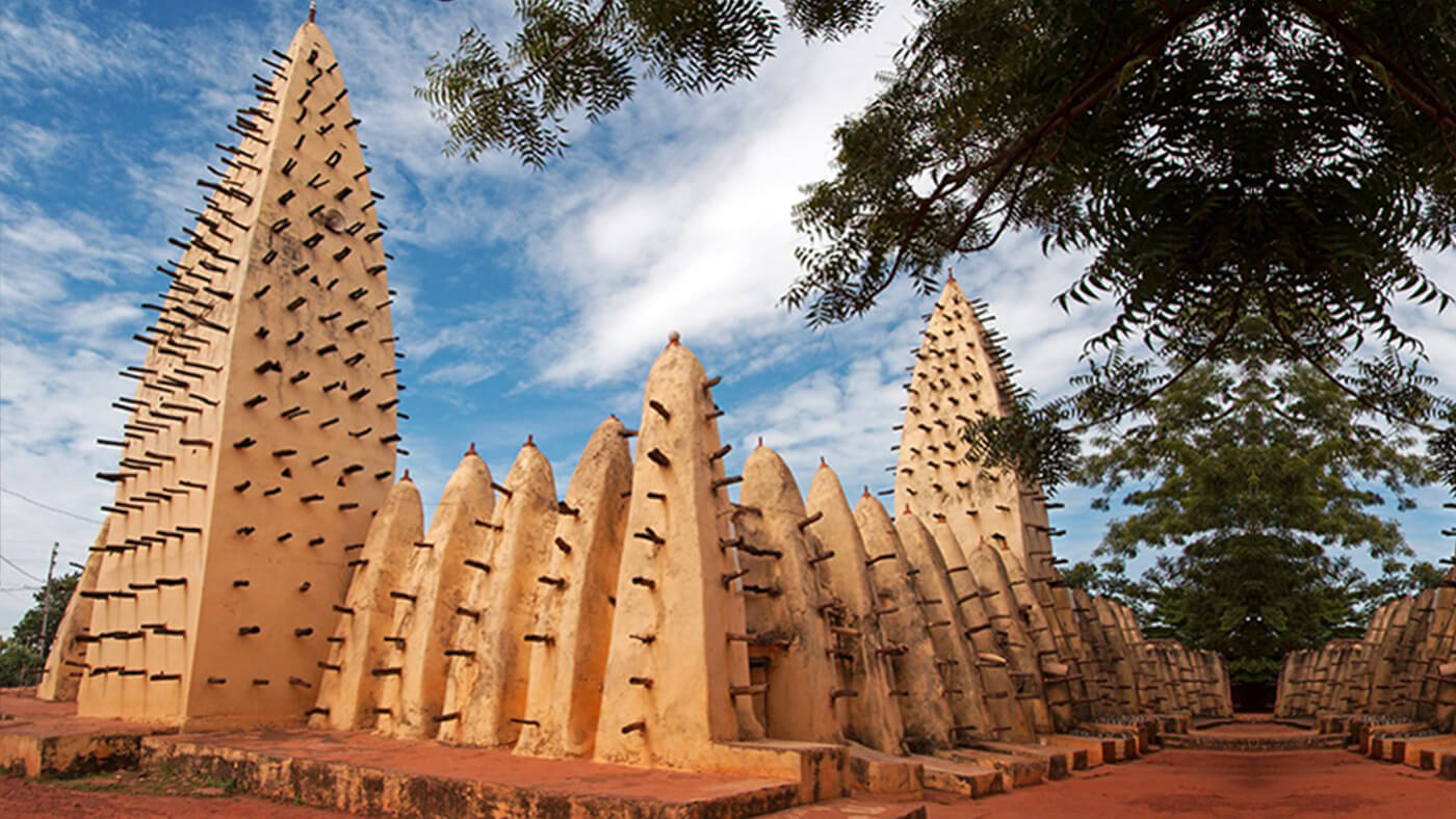 The 6 Most Astonishing Sudano-Sahelian Mosques in Africa!| IslamicFinder