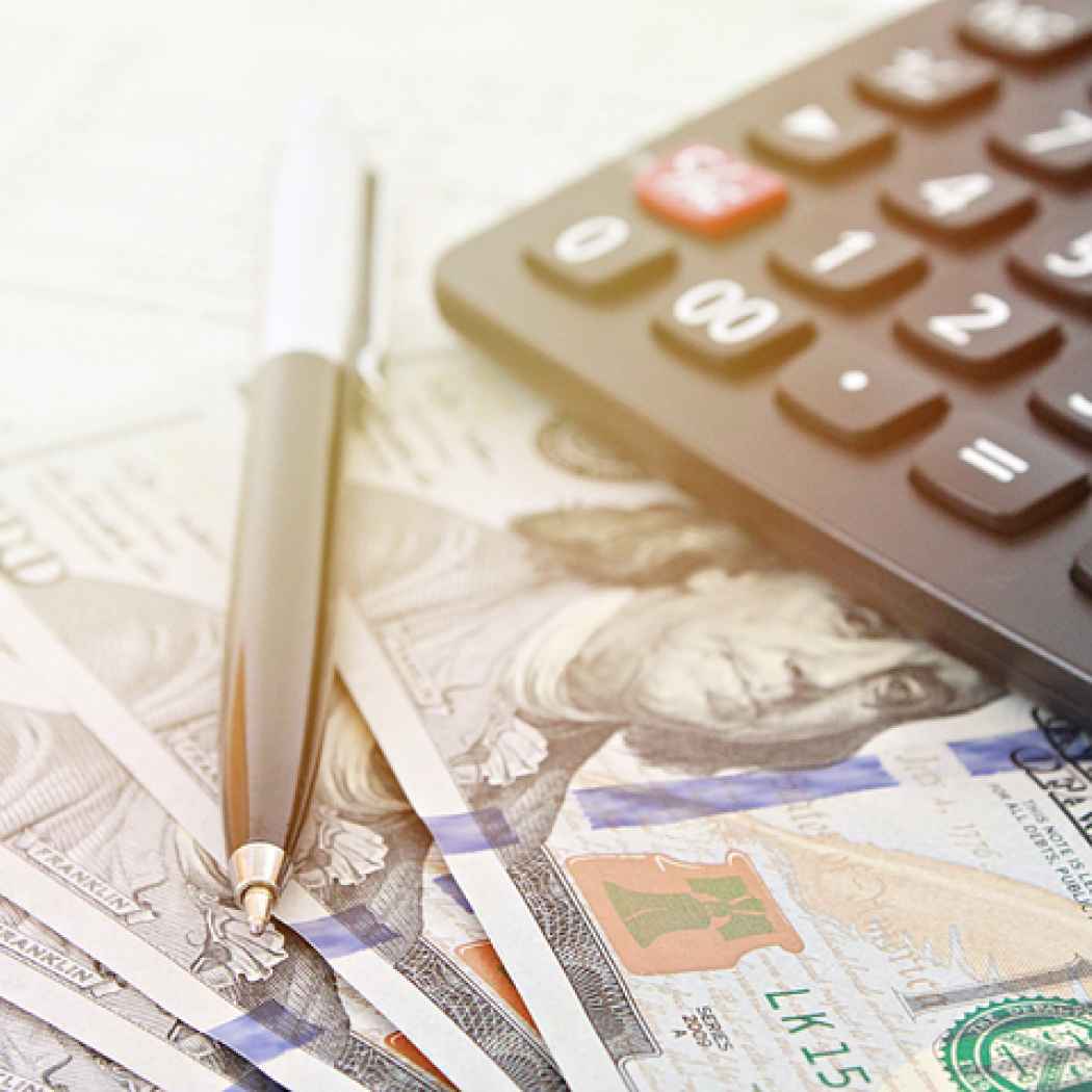 How to Manage Money Wisely? – 3 Islamic Tips| IslamicFinder